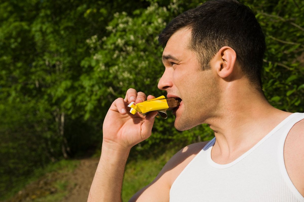 Man who lived on protein bars for a week reveals the effects it had on ...