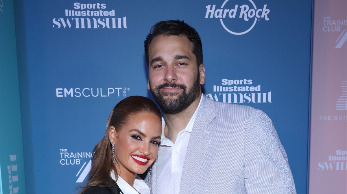 Influencer Haley Baylee claims she divorced her husband over ‘size of ...