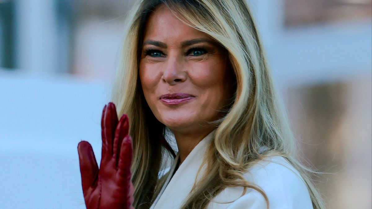 Melania Trump White House Christmas Theme As Who Gives A Fk Clip 8223