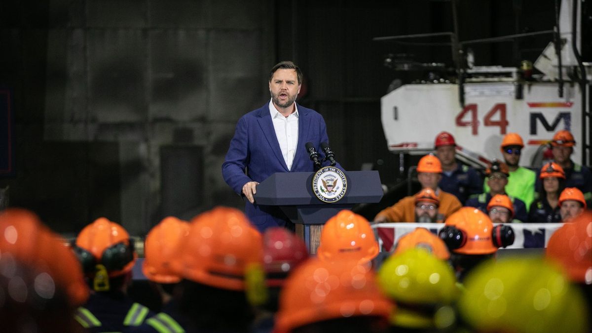 JD Vance receives 'embarrassing' booing during recent appearance and ...