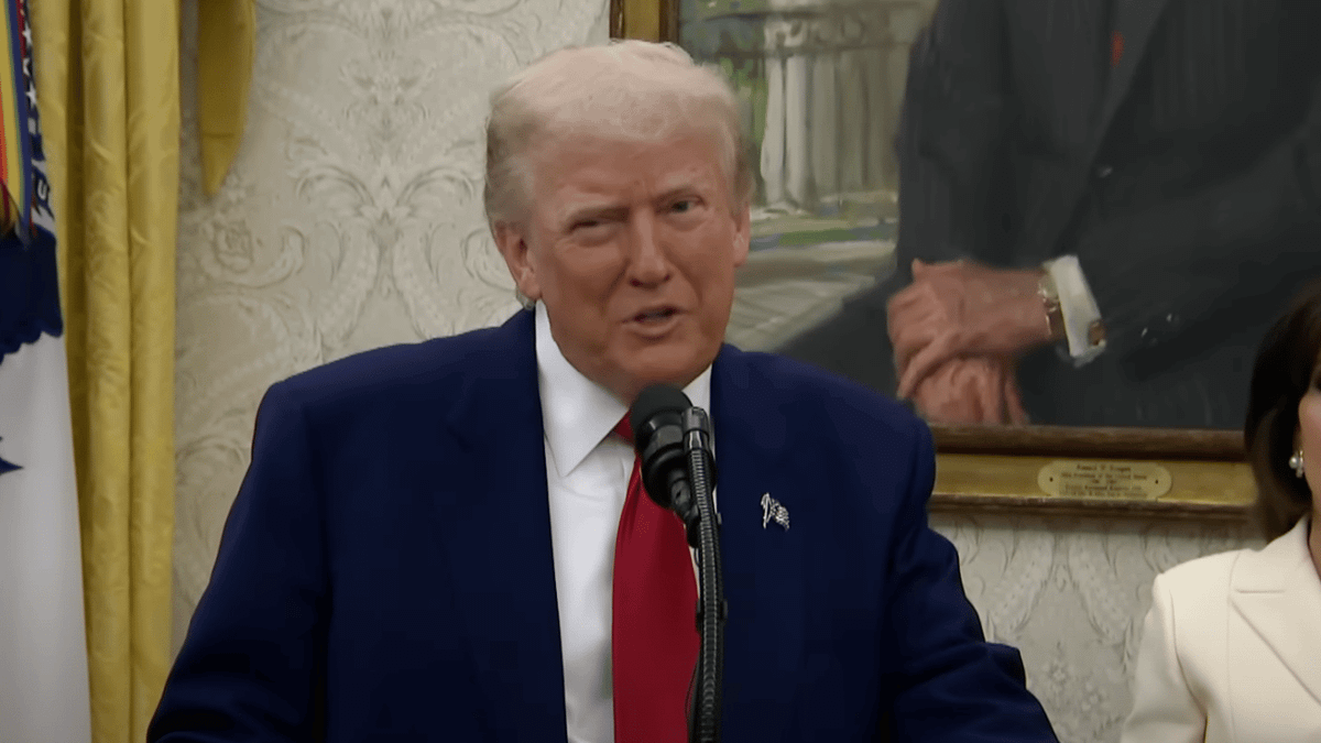 Trump slams reporter who calls him 'nasty' nickname to his face in ...
