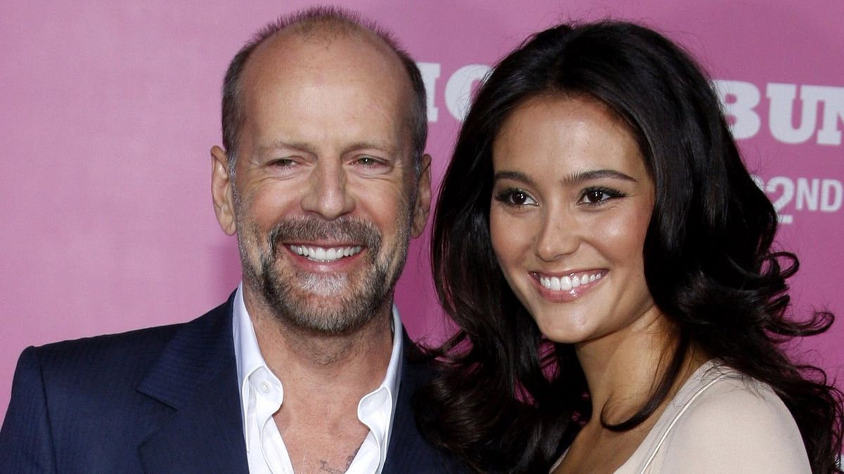 Bruce Willis’ wife shares the worrying warning his neurologist gave her ...
