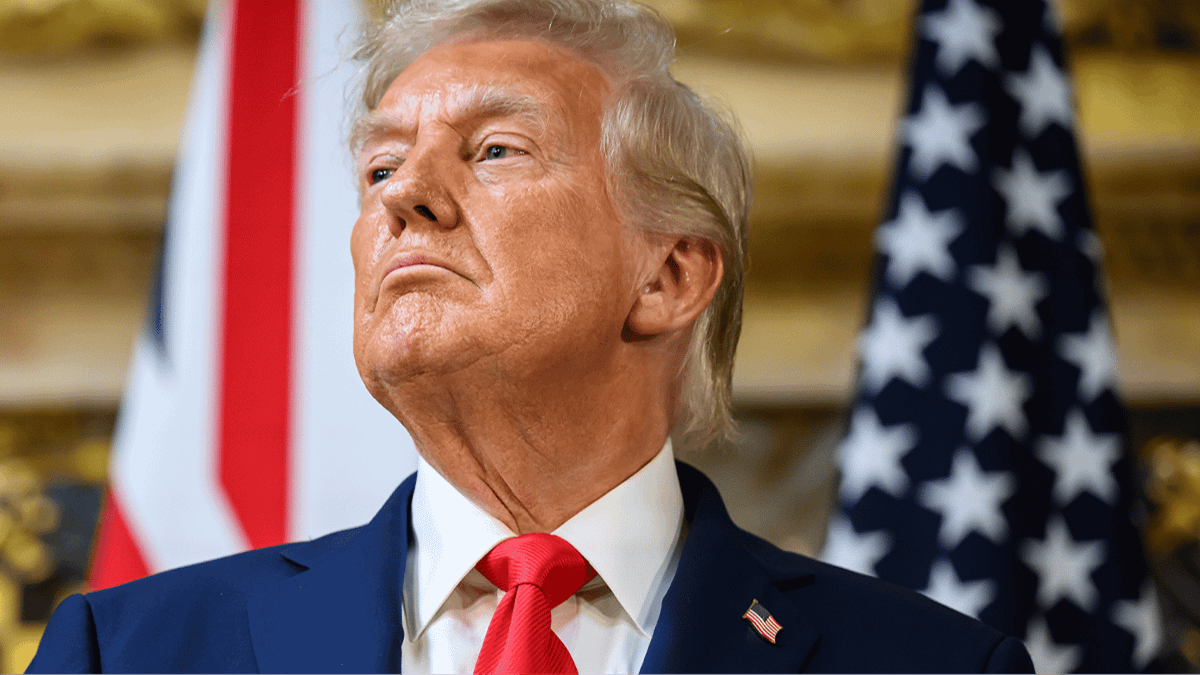 Everyone's saying the same thing after Trump unveils golden '24 Karat ...
