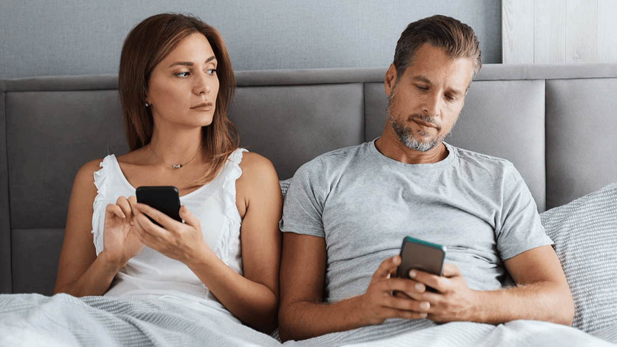 Private investigator reveals one common iPhone app hack that cheaters ...