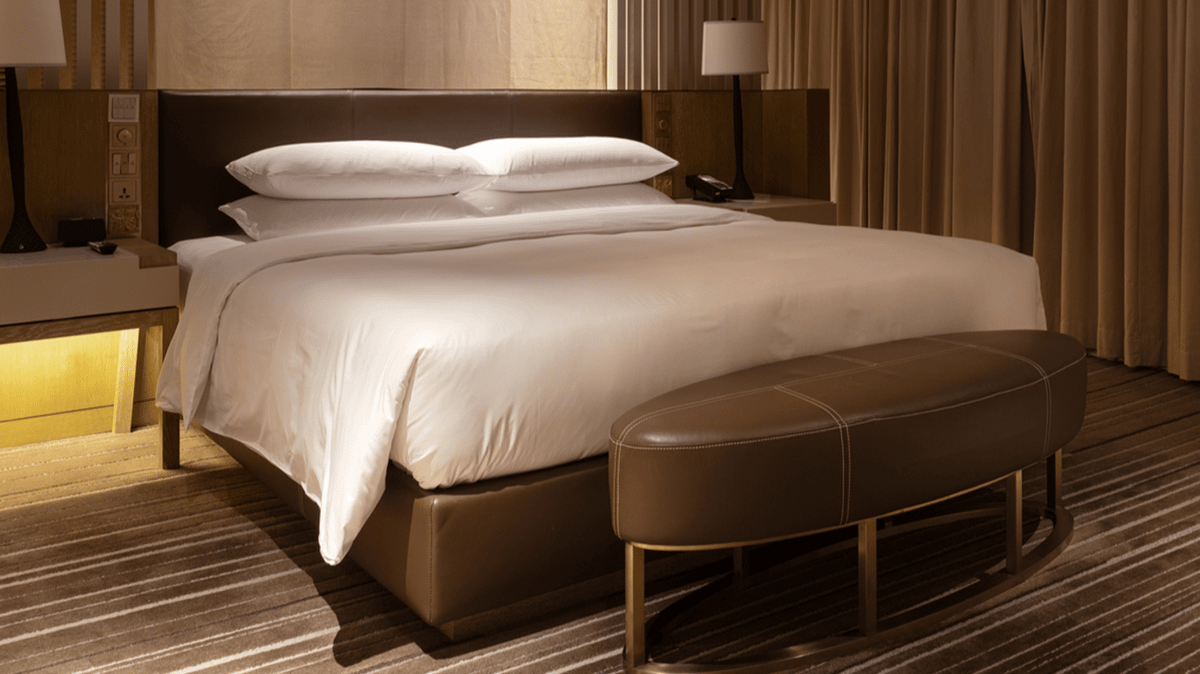 Expert Explains How To Spot Hidden Cameras In Hotels As Couple Enjoy Intimate Moment Before