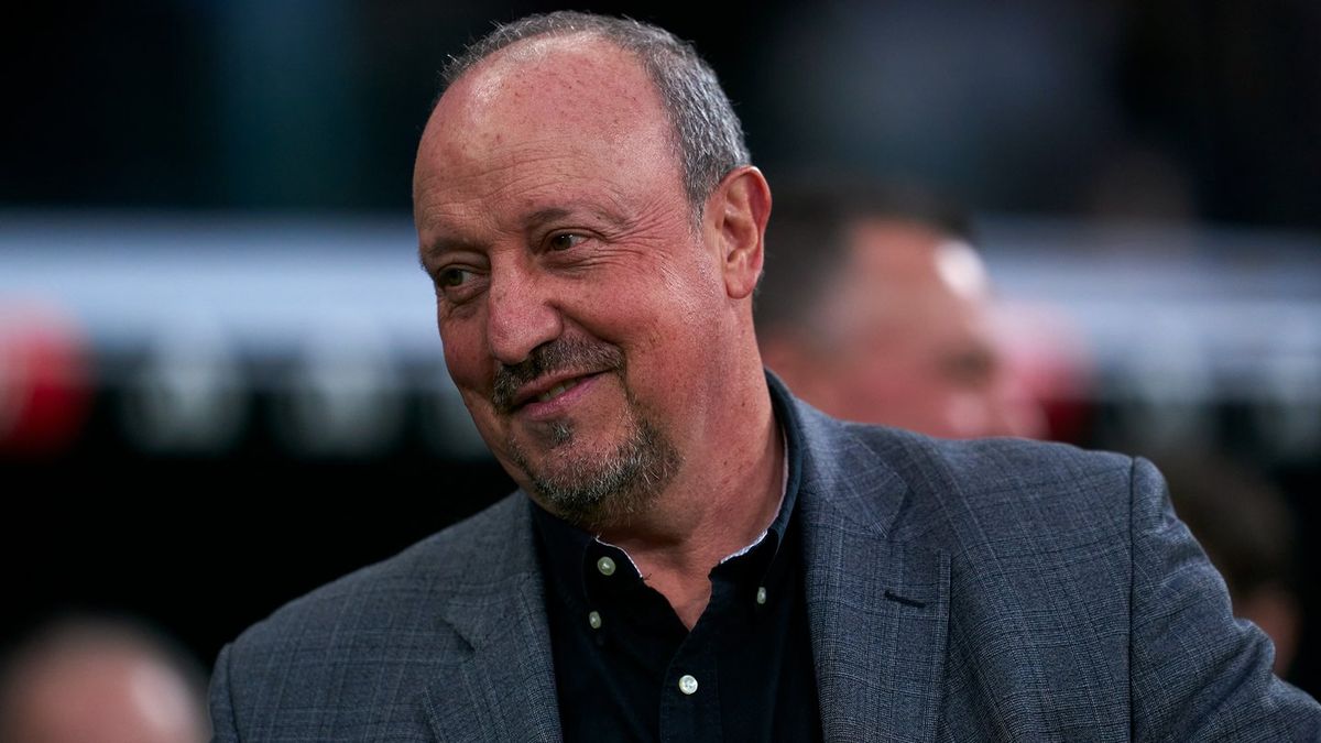 Rafa Benitez on 'Verge' of Joining Huge European Club as Lucrative ...