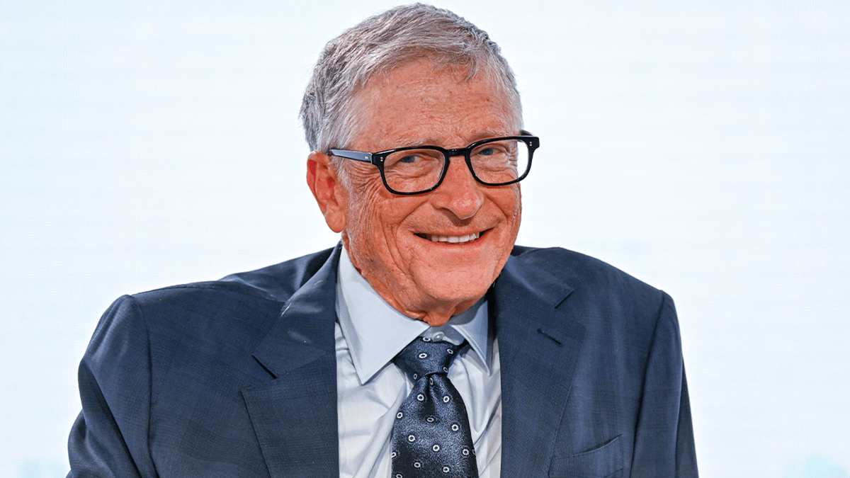 Bill Gates announces he's giving away most of his $200,000,000,000 ...