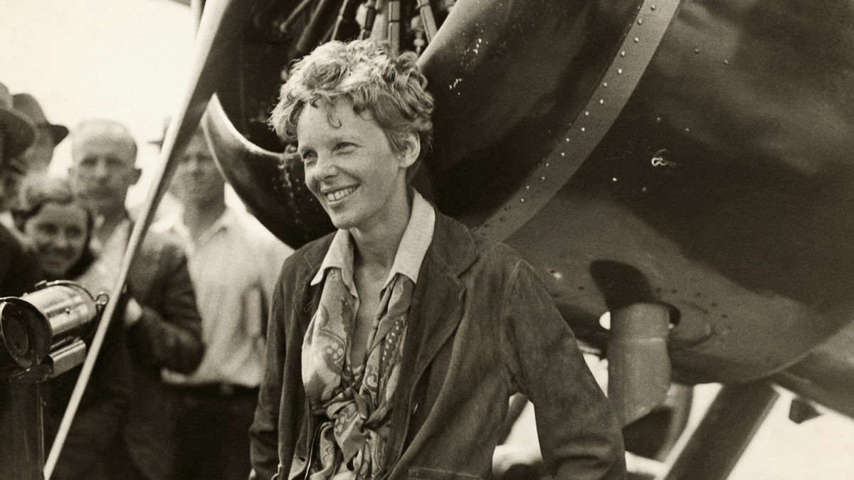The mystery of Amelia Earhart explained as scientists 'finally discover ...