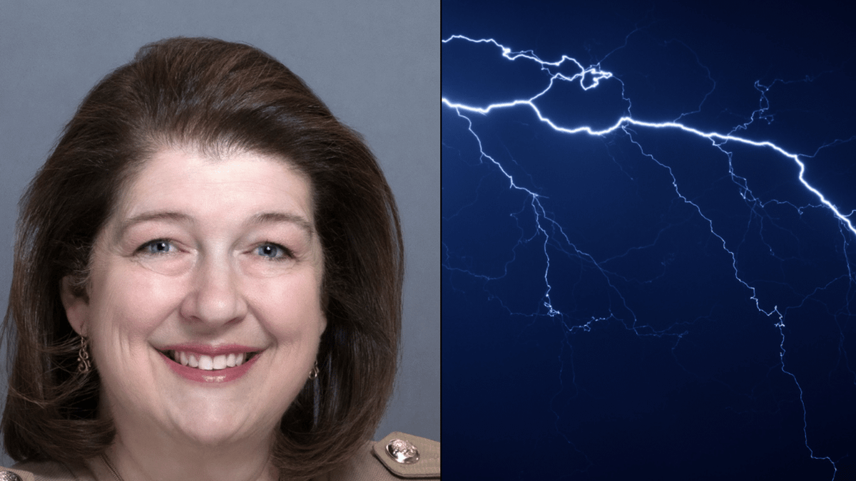 Woman who 'died' after being struck by lightning claims she can see ...