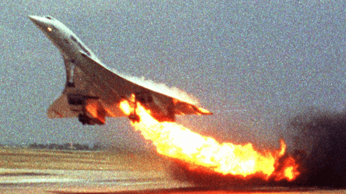 Chilling final moments in cockpit as Concorde crashed 77 seconds into ...